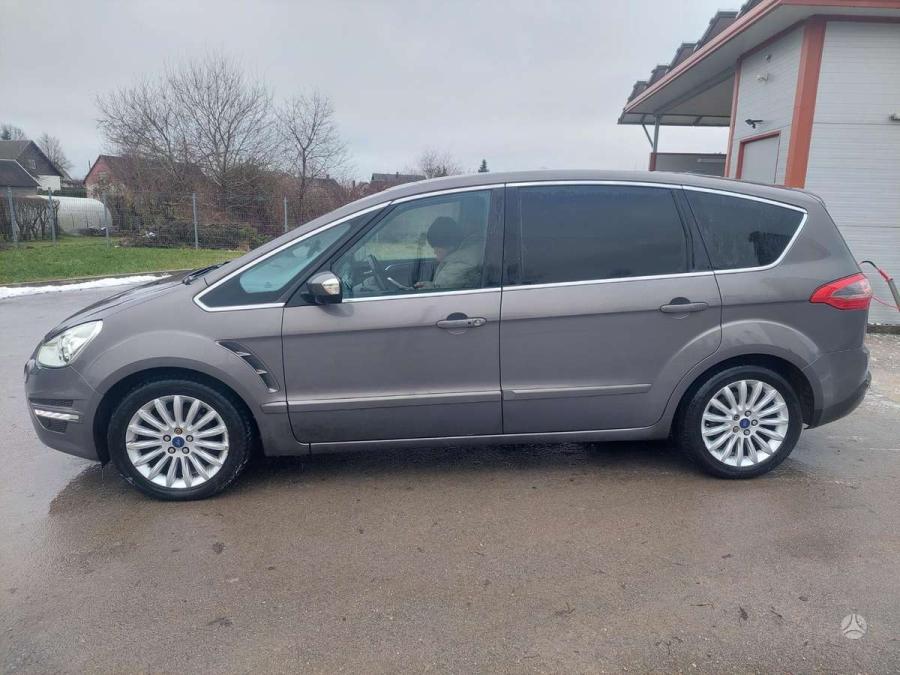 Brown Ford S-Max 2013 in Kretinga, with an engine capacity of 2.20 L and mileage of 220 thousand km for 6650 €, photo 6 on AUTOMOTO.COM.LV
