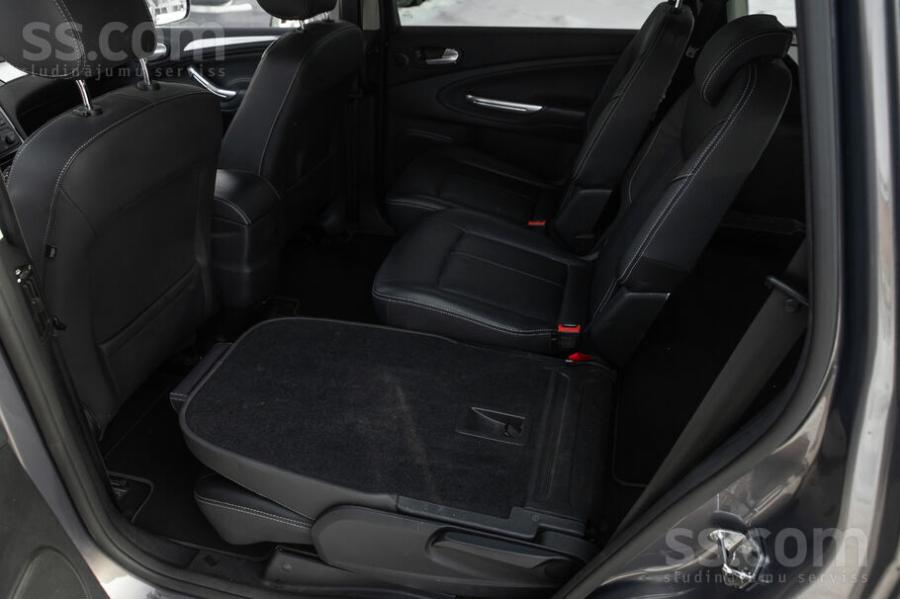 Brūns Ford S-Max 2013 Tukums, ar dzinēja tilpumu 1.60 L un nobraukumu 0 tūkst. km par 6999 €, foto 24 vietnē AUTOMOTO.COM.LV