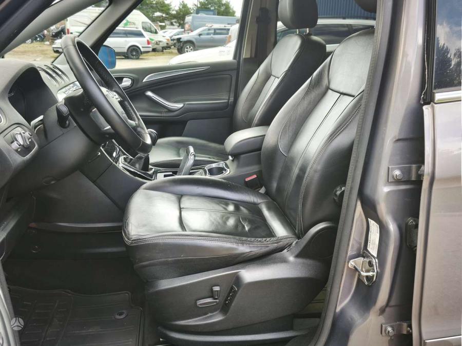 Brown Ford S-Max 2013 in Prienai, with an engine capacity of 2.00 L and mileage of 283 thousand km for 4950 €, photo 11 on AUTOMOTO.COM.LV