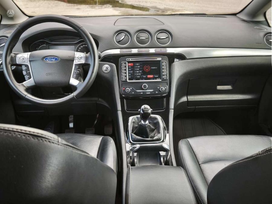 Brown Ford S-Max 2013 in Prienai, with an engine capacity of 2.00 L and mileage of 283 thousand km for 4950 €, photo 16 on AUTOMOTO.COM.LV