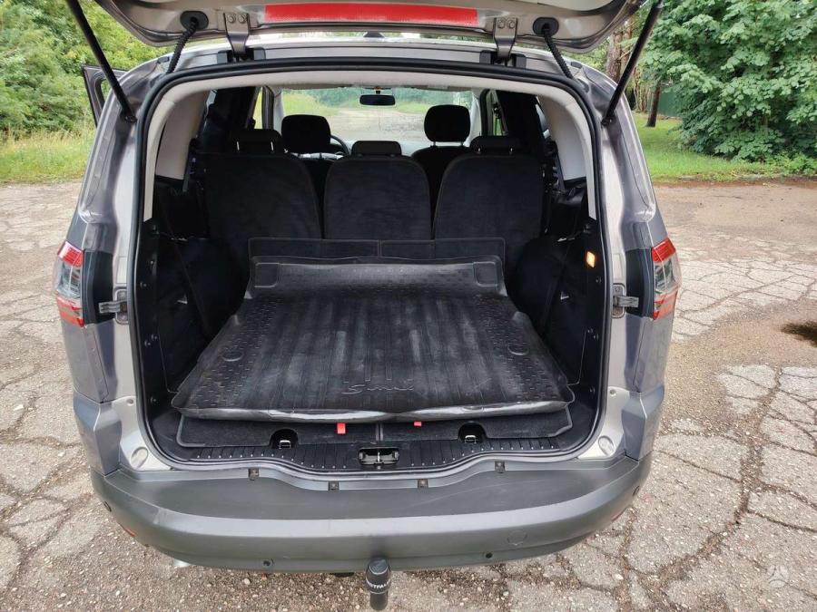 Brown Ford S-Max 2014 in Radviliskis, with an engine capacity of 2.00 L and mileage of 313 thousand km for 5350 €, photo 8 on AUTOMOTO.COM.LV
