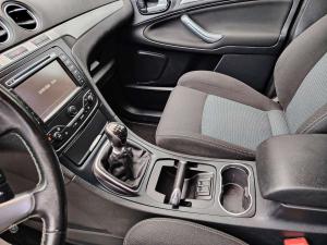 Brown Ford S-Max 2014 in Radviliskis, with an engine capacity of 2.00 L and mileage of 313 thousand km for 5350 €, photo 9 on AUTOMOTO.COM.LV