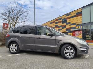 Brown Ford S-Max 2014 in Riga, with an engine capacity of 2.20 L and mileage of 246 thousand km for 5499 €, photo 5 on AUTOMOTO.COM.LV