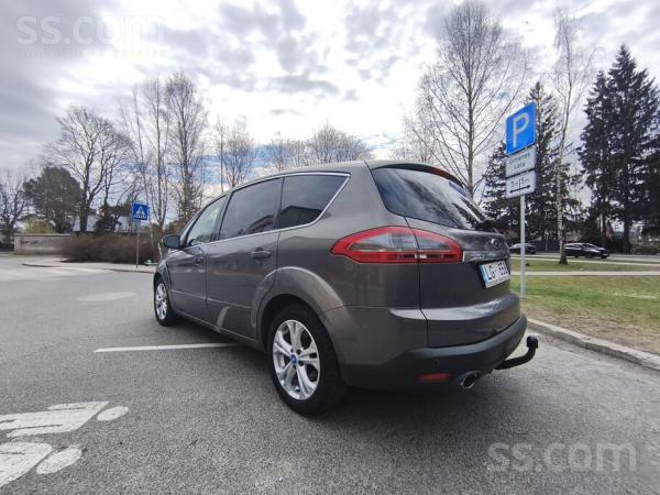 Brūns Ford S-Max 2014 Rīga, ar dzinēja tilpumu 2.20 L un nobraukumu 246 tūkst. km par 5499 €, foto 6 vietnē AUTOMOTO.COM.LV
