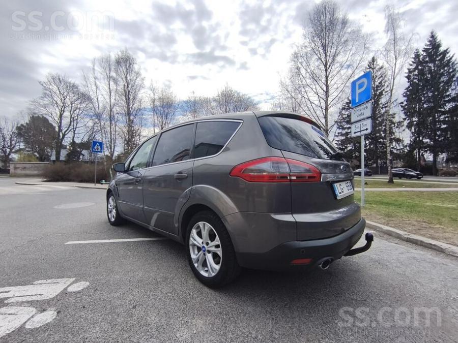 Brown Ford S-Max 2014 in Riga, with an engine capacity of 2.20 L and mileage of 246 thousand km for 5499 €, photo 7 on AUTOMOTO.COM.LV