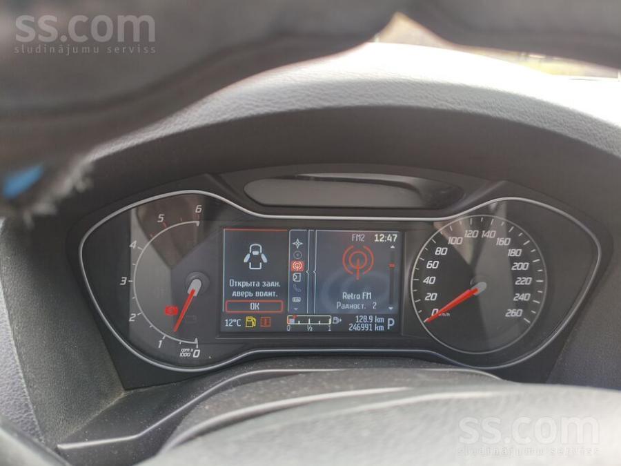 Brown Ford S-Max 2014 in Riga, with an engine capacity of 2.20 L and mileage of 246 thousand km for 5499 €, photo 17 on AUTOMOTO.COM.LV