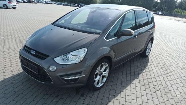Ford S-Max 2014 in Marijampole on AUTOMOTO.COM.LV Brown Ford S-Max 2014 in Marijampole, with an engine capacity of 2.00 L and mileage of 240 thousand km for 5400 €, photo 4 on AUTOMOTO.COM.LV