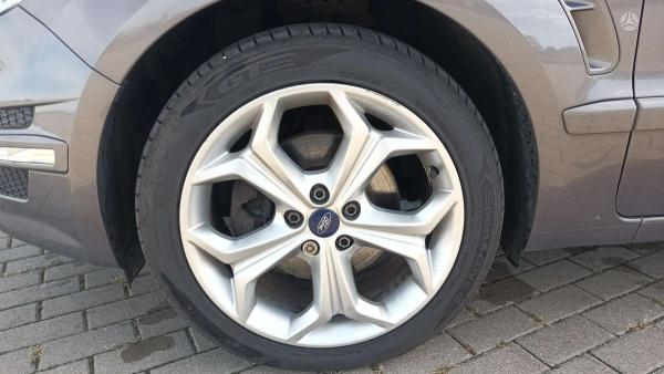 Ford S-Max 2014 in Marijampole on AUTOMOTO.COM.LV Brown Ford S-Max 2014 in Marijampole, with an engine capacity of 2.00 L and mileage of 240 thousand km for 5400 €, photo 8 on AUTOMOTO.COM.LV