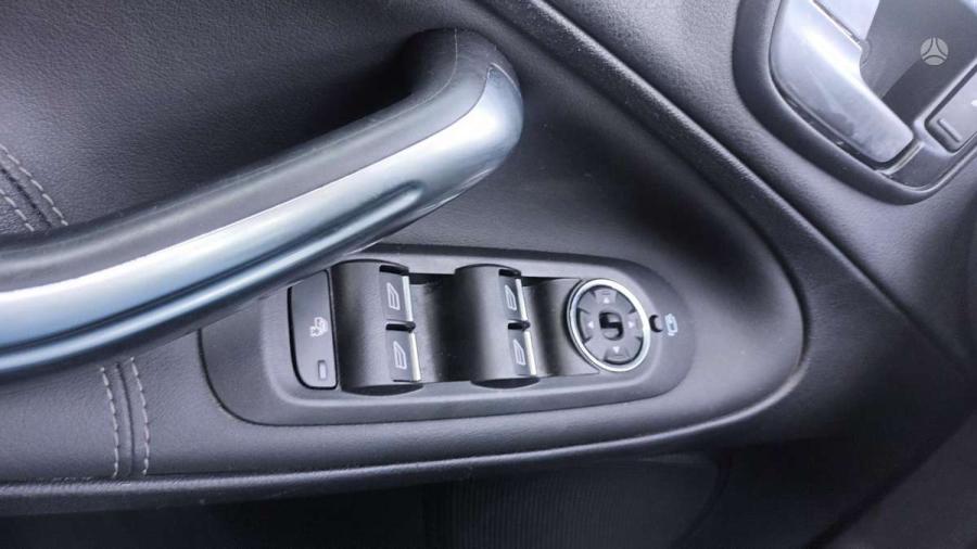 Brūns Ford S-Max 2014 Marijampole, ar dzinēja tilpumu 2.00 L un nobraukumu 240 tūkst. km par 5400 €, foto 10 vietnē AUTOMOTO.COM.LV
