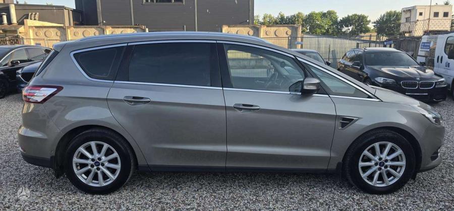 Brown Ford S-Max 2016 in Kaunas, with an engine capacity of 2.00 L and mileage of 314 thousand km for 7999 €, photo 6 on AUTOMOTO.COM.LV
