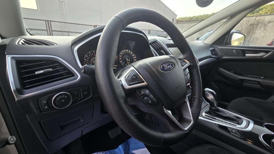 Brown Ford S-Max 2016 in Kaunas, with an engine capacity of 2.00 L and mileage of 314 thousand km for 7999 €, photo 13 on AUTOMOTO.COM.LV