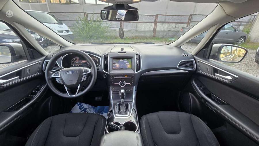 Brown Ford S-Max 2016 in Kaunas, with an engine capacity of 2.00 L and mileage of 314 thousand km for 7999 €, photo 17 on AUTOMOTO.COM.LV