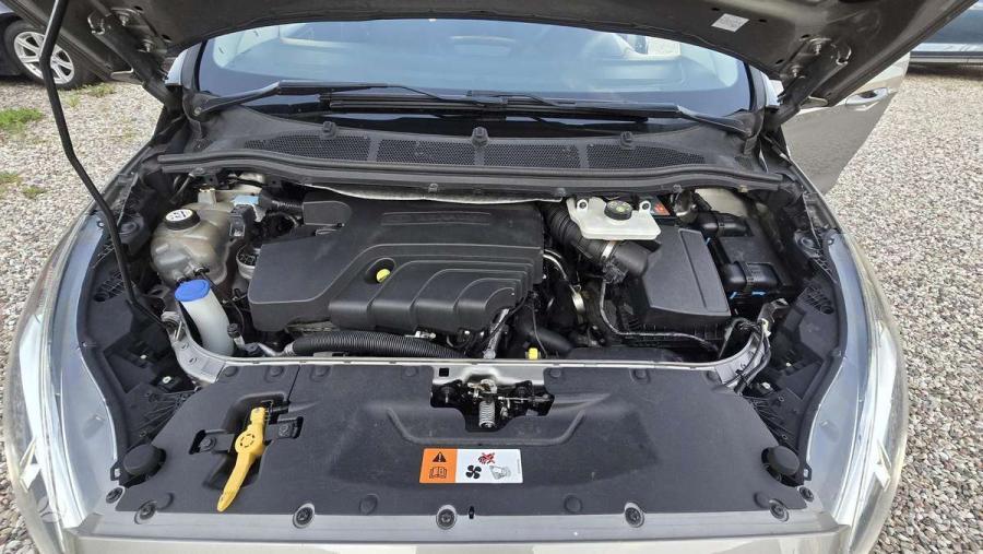 Brown Ford S-Max 2016 in Kaunas, with an engine capacity of 2.00 L and mileage of 314 thousand km for 7999 €, photo 27 on AUTOMOTO.COM.LV