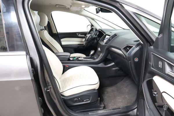 Brown Ford S-Max 2017 in Siauliai, with an engine capacity of 2.00 L and mileage of 332 thousand km for 8100 €, photo 6 on AUTOMOTO.COM.LV