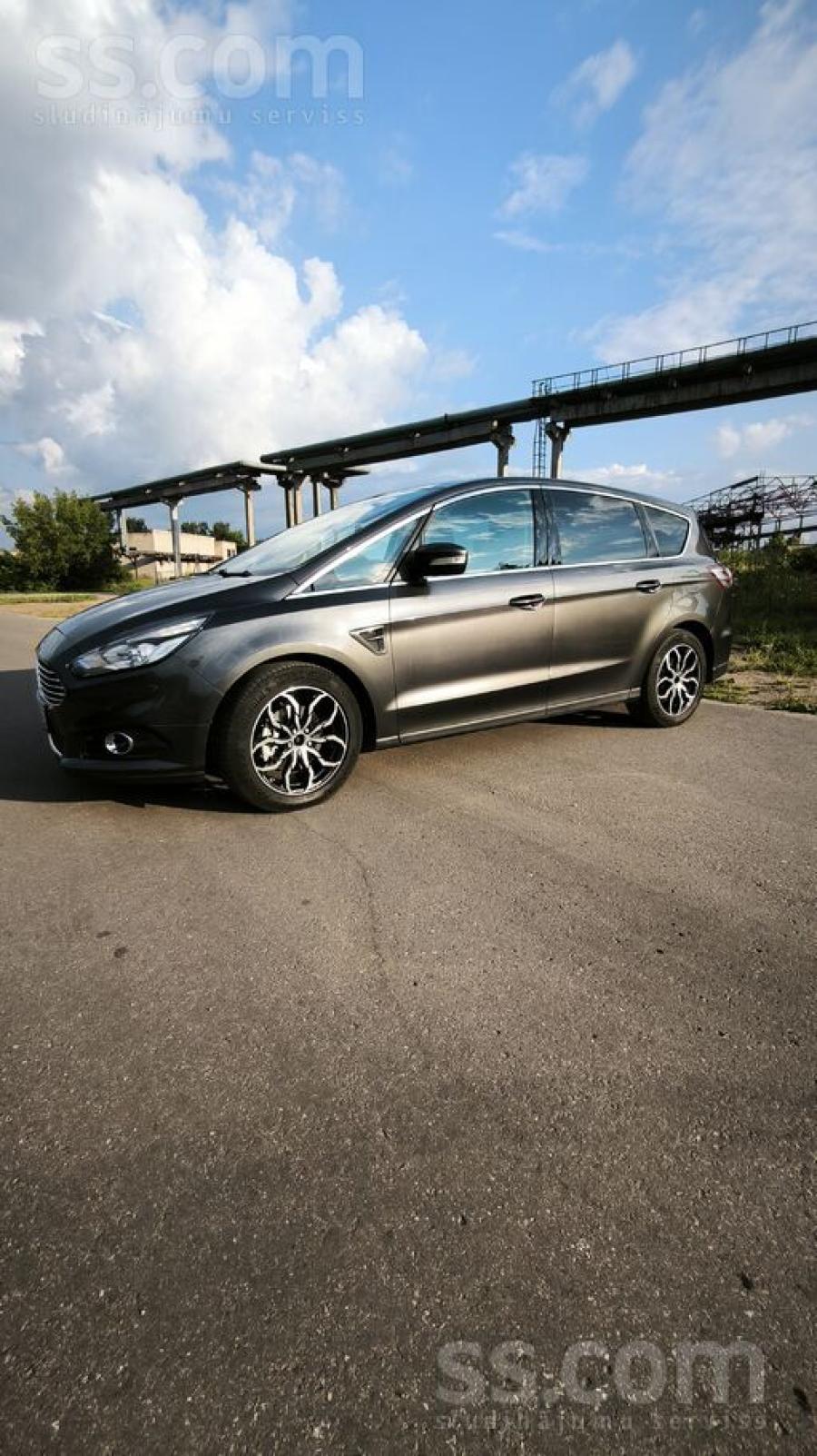 Brown Ford S-Max 2018 in Daugavpils, with an engine capacity of 2.00 L and mileage of 202 thousand km for 10550 €, photo 15 on AUTOMOTO.COM.LV