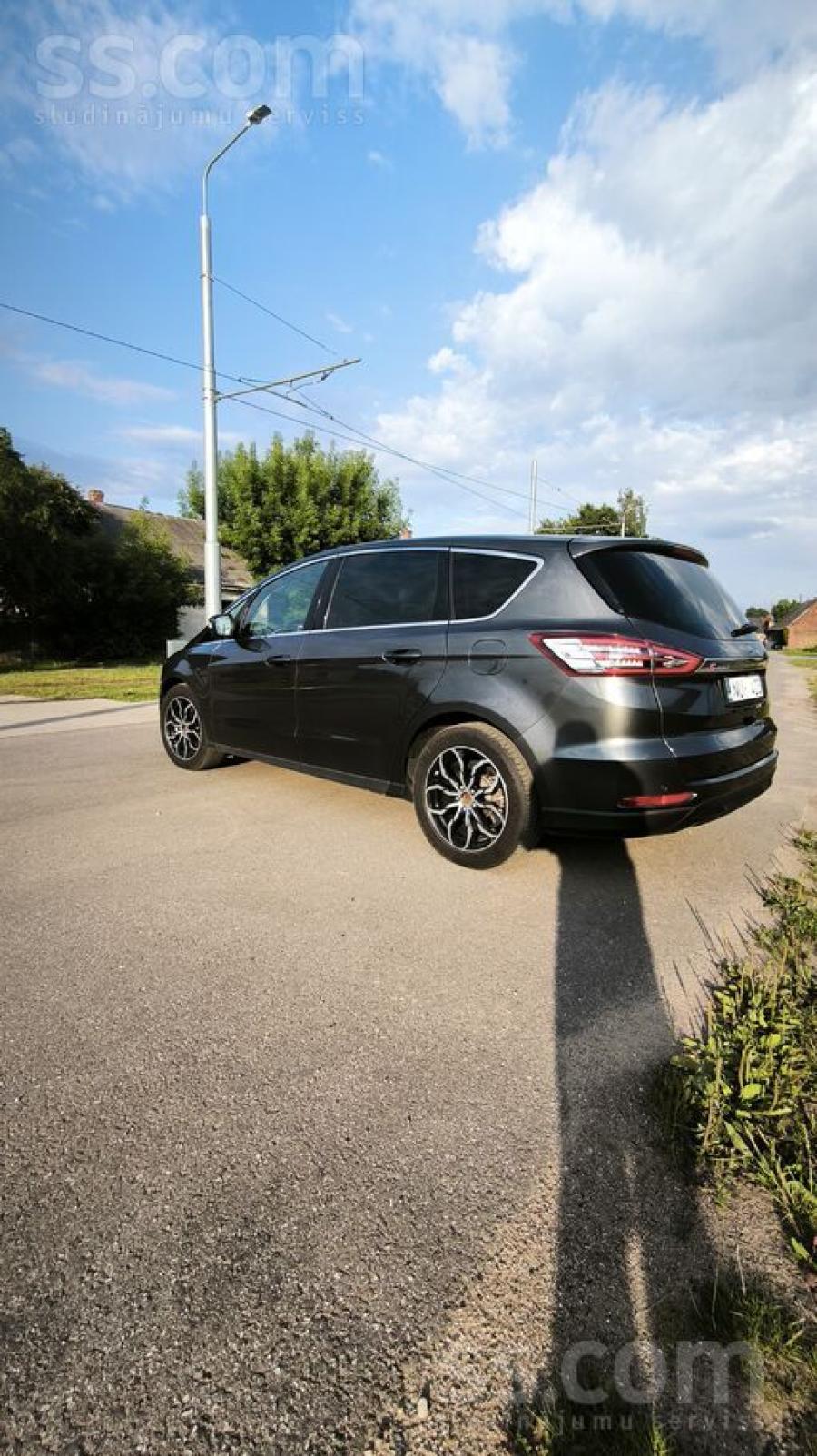 Brown Ford S-Max 2018 in Daugavpils, with an engine capacity of 2.00 L and mileage of 202 thousand km for 10550 €, photo 16 on AUTOMOTO.COM.LV
