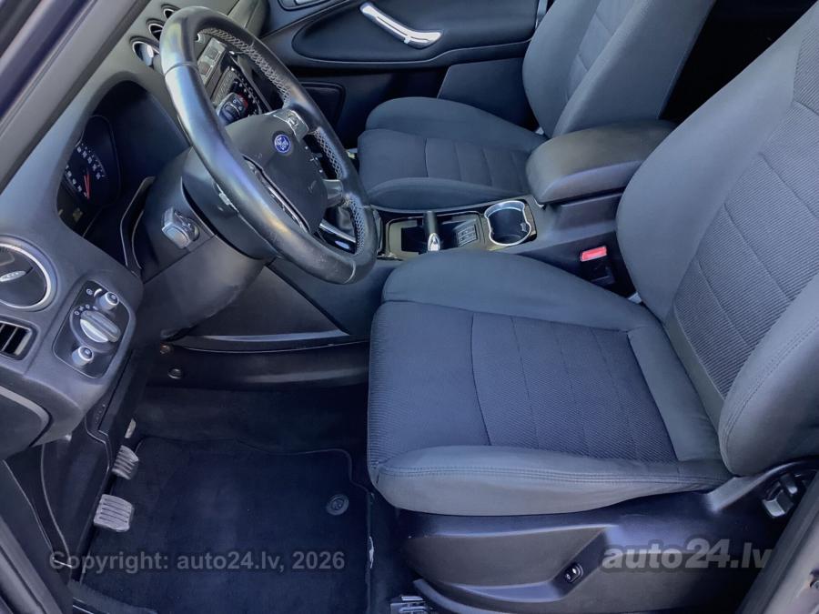 Brown Ford S-Max 2012 in Tartu, with an engine capacity of 2.00 L and mileage of 233 thousand km for 5890 €, photo 9 on AUTOMOTO.COM.LV