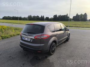 Brown Ford S-Max 2012 in Riga, with an engine capacity of 2.00 L and mileage of 282 thousand km for 4000 €, photo 7 on AUTOMOTO.COM.LV
