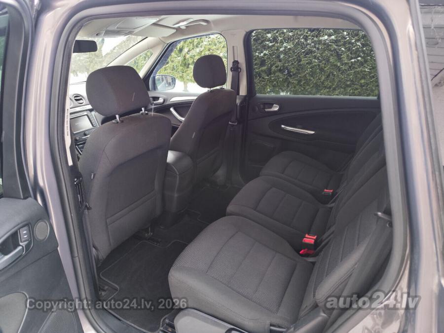 Brūns Ford S-Max 2014 Tallina, ar dzinēja tilpumu 2.00 L un nobraukumu 375 tūkst. km par 5990 €, foto 13 vietnē AUTOMOTO.COM.LV