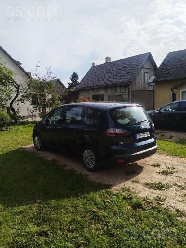 Green Ford S-Max 2007 in Kuldiga, with an engine capacity of 2.00 L and mileage of 405 thousand km for 2200 €, photo 5 on AUTOMOTO.COM.LV