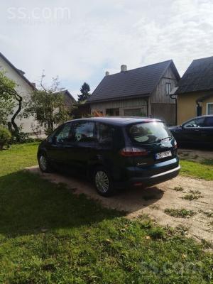 Green Ford S-Max 2007 in Kuldiga, with an engine capacity of 2.00 L and mileage of 405 thousand km for 2200 €, photo 5 on AUTOMOTO.COM.LV