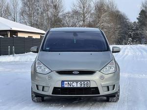 Green Ford S-Max 2009 in Mazeikiai, with an engine capacity of 2.18 L and mileage of 282 thousand km for 3550 €, photo 2 on AUTOMOTO.COM.LV