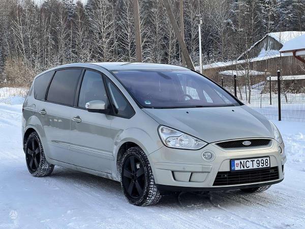 Zaļš Ford S-Max 2009 Mažeikiai, ar dzinēja tilpumu 2.18 L un nobraukumu 282 tūkst. km par 3550 €, foto 3 vietnē AUTOMOTO.COM.LV