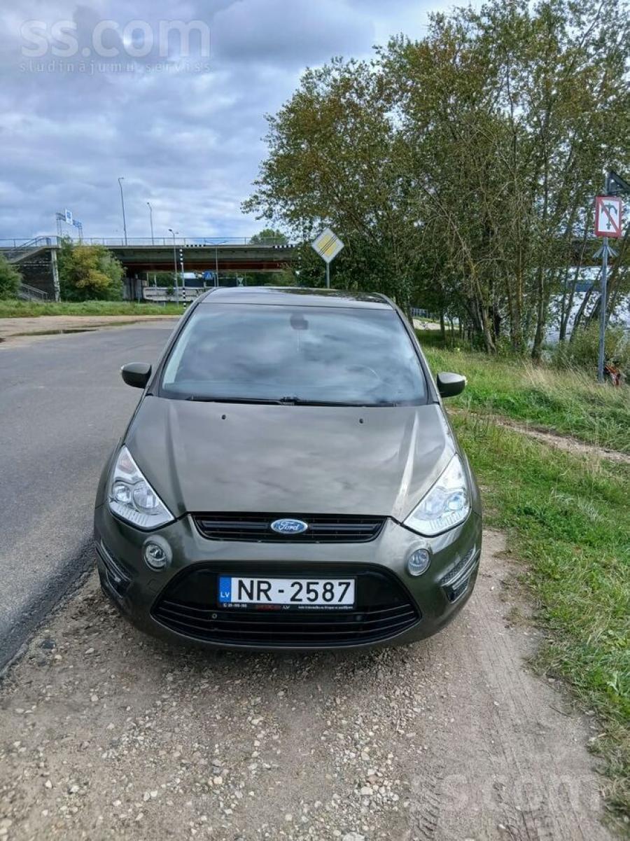 Zaļš Ford S-Max 2010 Rīga, ar dzinēja tilpumu 2.00 L un nobraukumu 312 tūkst. km par 4350 €, foto 3 vietnē AUTOMOTO.COM.LV