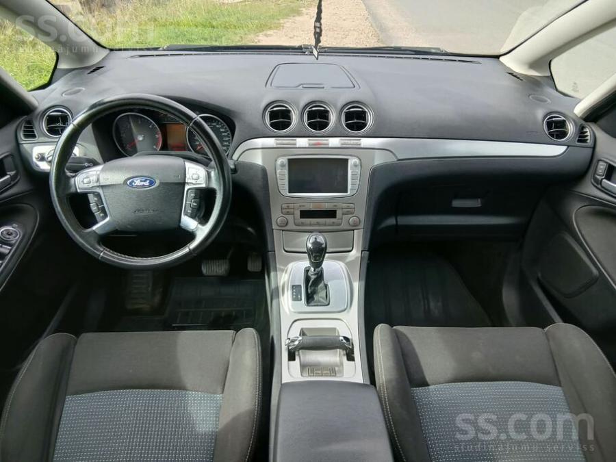 Zaļš Ford S-Max 2010 Rīga, ar dzinēja tilpumu 2.00 L un nobraukumu 312 tūkst. km par 4350 €, foto 6 vietnē AUTOMOTO.COM.LV