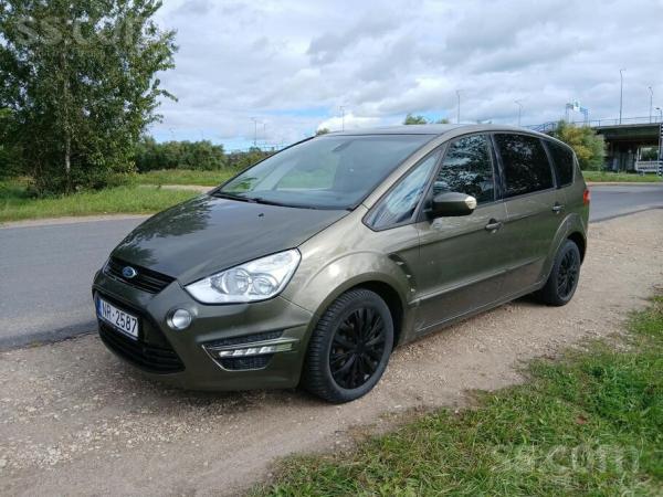 Zaļš Ford S-Max 2010 Rīga, ar dzinēja tilpumu 2.00 L un nobraukumu 312 tūkst. km par 4350 €, foto 1 vietnē AUTOMOTO.COM.LV