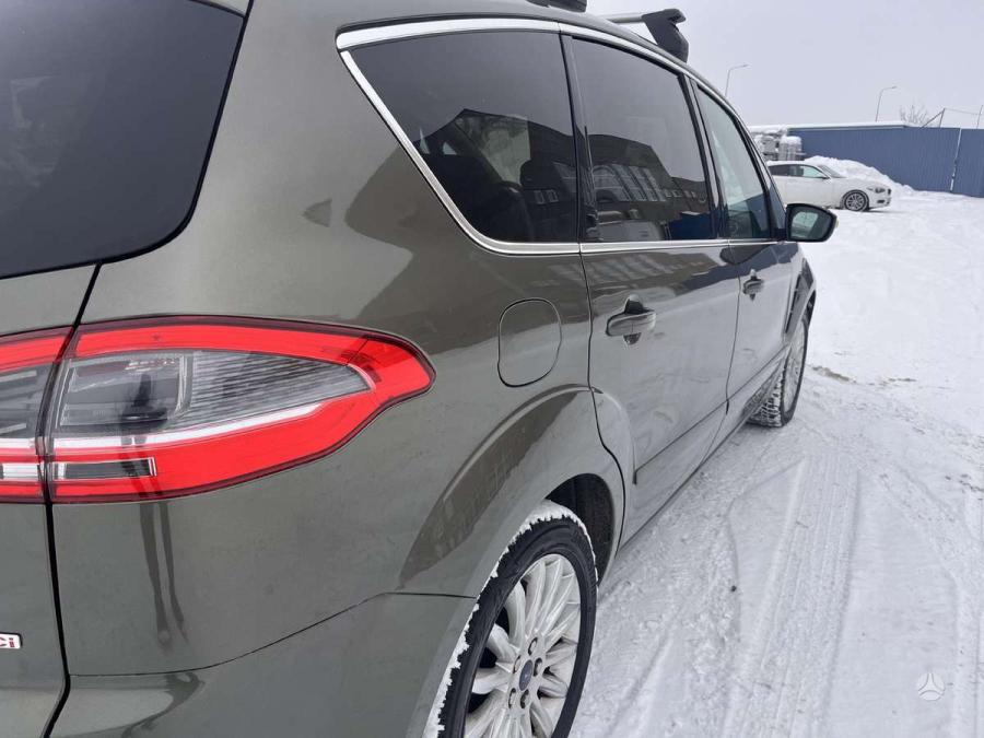 Zaļš Ford S-Max 2011 Kauņa, ar dzinēja tilpumu 2.00 L un nobraukumu 295 tūkst. km par 5300 €, foto 7 vietnē AUTOMOTO.COM.LV