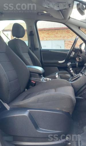 Green Ford S-Max 2011 in Tukums, with an engine capacity of 2.00 L and mileage of 305 thousand km for 5390 €, photo 8 on AUTOMOTO.COM.LV