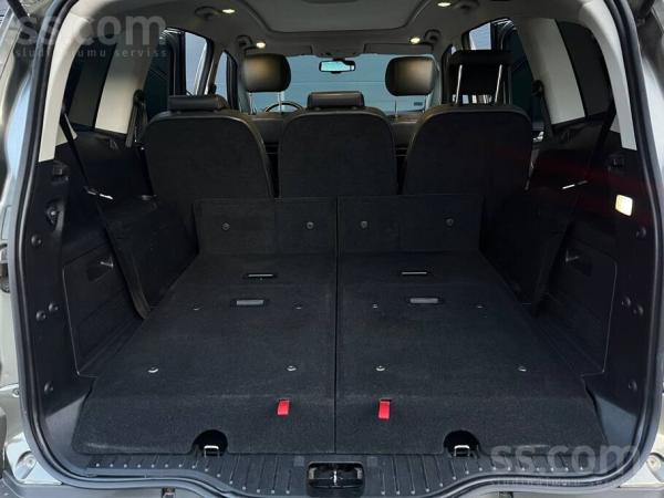 Zaļš Ford S-Max 2011 Rīga, ar dzinēja tilpumu 2.00 L un nobraukumu 290 tūkst. km par 1800 €, foto 8 vietnē AUTOMOTO.COM.LV