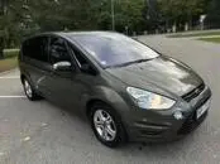 Green Ford S-Max 2011 in Riga, with an engine capacity of 1.60 L and mileage of 214 thousand km for 5490 €, photo 1 on AUTOMOTO.COM.LV