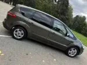 Green Ford S-Max 2011 in Riga, with an engine capacity of 1.60 L and mileage of 214 thousand km for 5490 €, photo 5 on AUTOMOTO.COM.LV