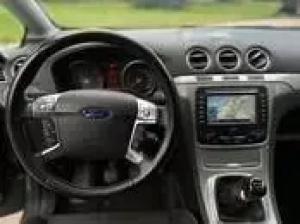 Green Ford S-Max 2011 in Riga, with an engine capacity of 1.60 L and mileage of 214 thousand km for 5490 €, photo 11 on AUTOMOTO.COM.LV