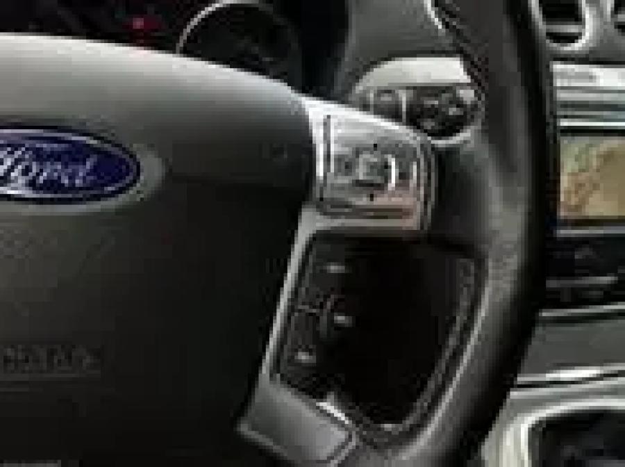 Green Ford S-Max 2011 in Riga, with an engine capacity of 1.60 L and mileage of 214 thousand km for 5490 €, photo 14 on AUTOMOTO.COM.LV