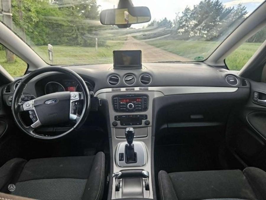 Zaļš Ford S-Max 2011 Prienai, ar dzinēja tilpumu 2.00 L un nobraukumu 345 tūkst. km par 1800 €, foto 5 vietnē AUTOMOTO.COM.LV