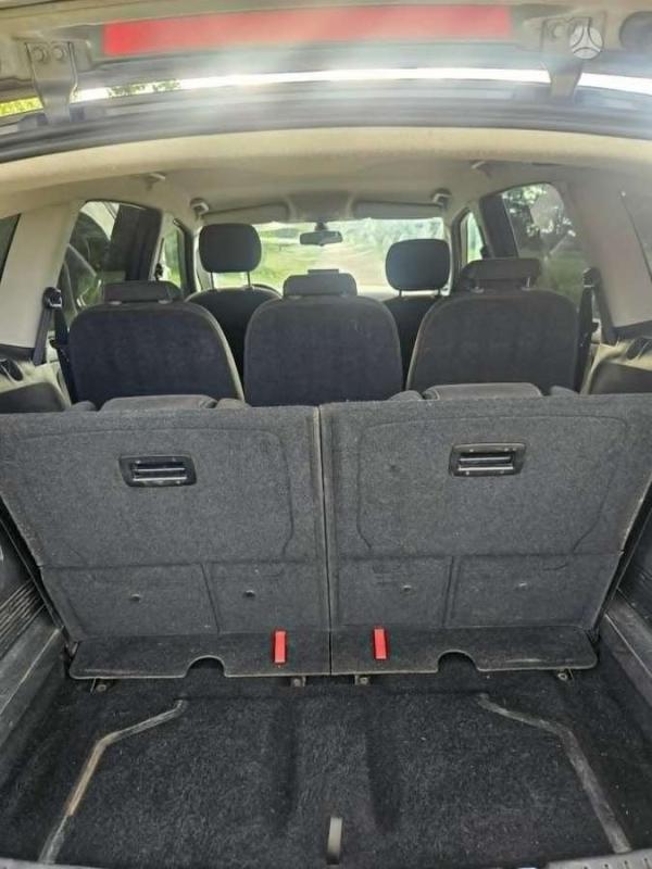 Zaļš Ford S-Max 2011 Prienai, ar dzinēja tilpumu 2.00 L un nobraukumu 345 tūkst. km par 1800 €, foto 5 vietnē AUTOMOTO.COM.LV