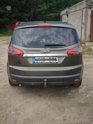 Zaļš Ford S-Max 2011 Viļņa, ar dzinēja tilpumu 2.00 L un nobraukumu 307 tūkst. km par 1950 €, foto 5 vietnē AUTOMOTO.COM.LV