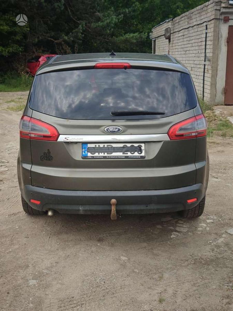 Zaļš Ford S-Max 2011 Viļņa, ar dzinēja tilpumu 2.00 L un nobraukumu 307 tūkst. km par 1950 €, foto 5 vietnē AUTOMOTO.COM.LV