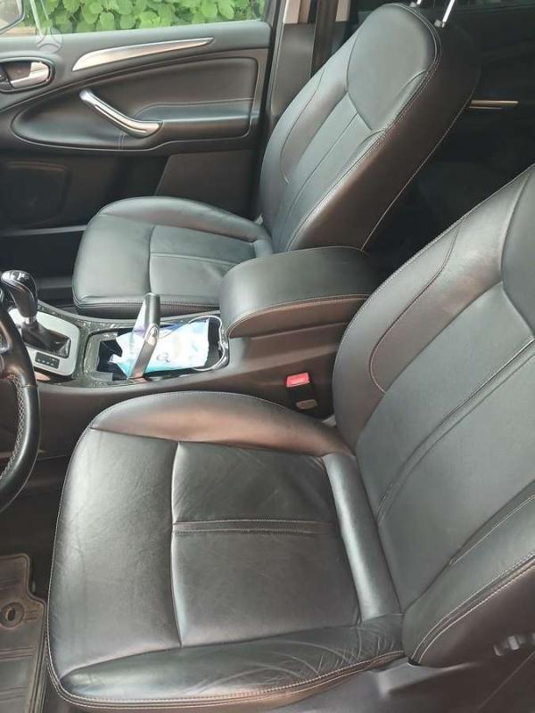 Green Ford S-Max 2012 in Kursenai, with an engine capacity of 2.00 L and mileage of 275 thousand km for 6900 €, photo 3 on AUTOMOTO.COM.LV
