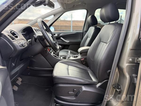 Green Ford S-Max 2012 in Riga, with an engine capacity of 1.60 L and mileage of 172 thousand km for 6995 €, photo 8 on AUTOMOTO.COM.LV