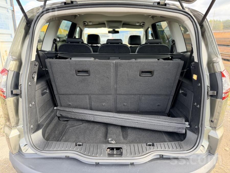 Zaļš Ford S-Max 2012 Rīga, ar dzinēja tilpumu 1.60 L un nobraukumu 172 tūkst. km par 6995 €, foto 11 vietnē AUTOMOTO.COM.LV