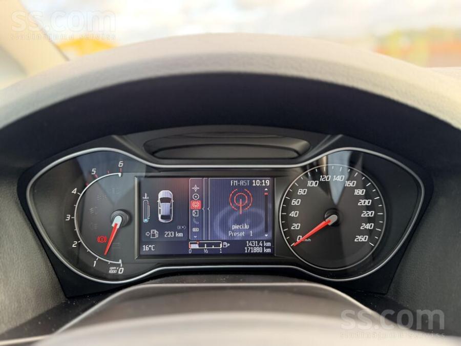 Zaļš Ford S-Max 2012 Rīga, ar dzinēja tilpumu 1.60 L un nobraukumu 172 tūkst. km par 6995 €, foto 15 vietnē AUTOMOTO.COM.LV
