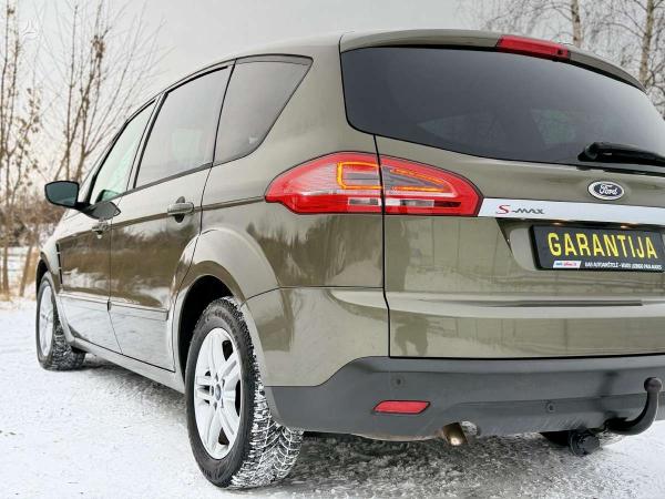 Green Ford S-Max 2013 in Siauliai, with an engine capacity of 2.00 L and mileage of 290 thousand km for 7450 €, photo 7 on AUTOMOTO.COM.LV