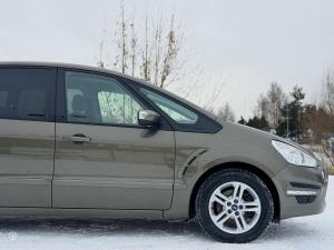 Green Ford S-Max 2013 in Siauliai, with an engine capacity of 2.00 L and mileage of 290 thousand km for 7450 €, photo 10 on AUTOMOTO.COM.LV