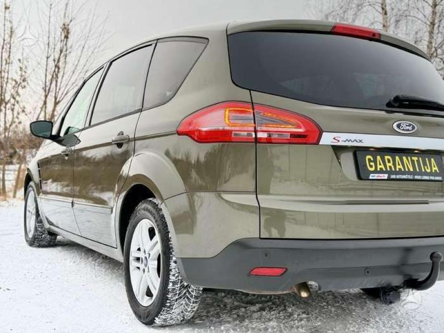 Green Ford S-Max 2013 in Siauliai, with an engine capacity of 2.00 L and mileage of 290 thousand km for 7450 €, photo 7 on AUTOMOTO.COM.LV