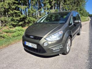 Zaļš Ford S-Max 2013 Viļņa, ar dzinēja tilpumu 1.60 L un nobraukumu 289 tūkst. km par 5200 €, foto  vietnē AUTOMOTO.COM.LV