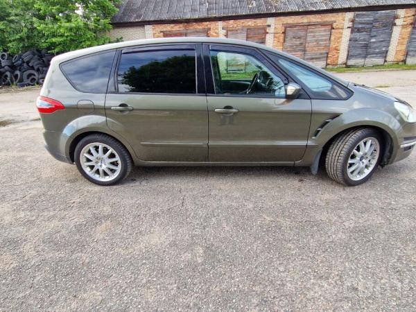 Zaļš Ford S-Max 2014 Kuldīga, ar dzinēja tilpumu 2.00 L un nobraukumu 234 tūkst. km par 7100 €, foto 2 vietnē AUTOMOTO.COM.LV